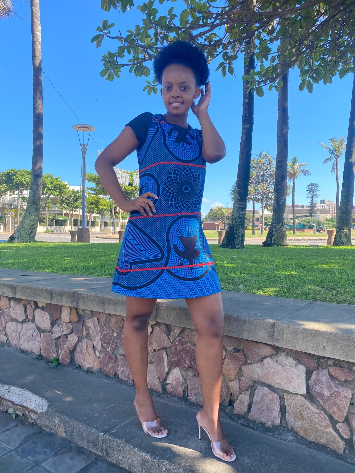 Apara – GET DRESSED